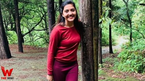 Srushti Deshmukh (IAS) Wiki, Age, Husband, Family, Education, Salary, and More